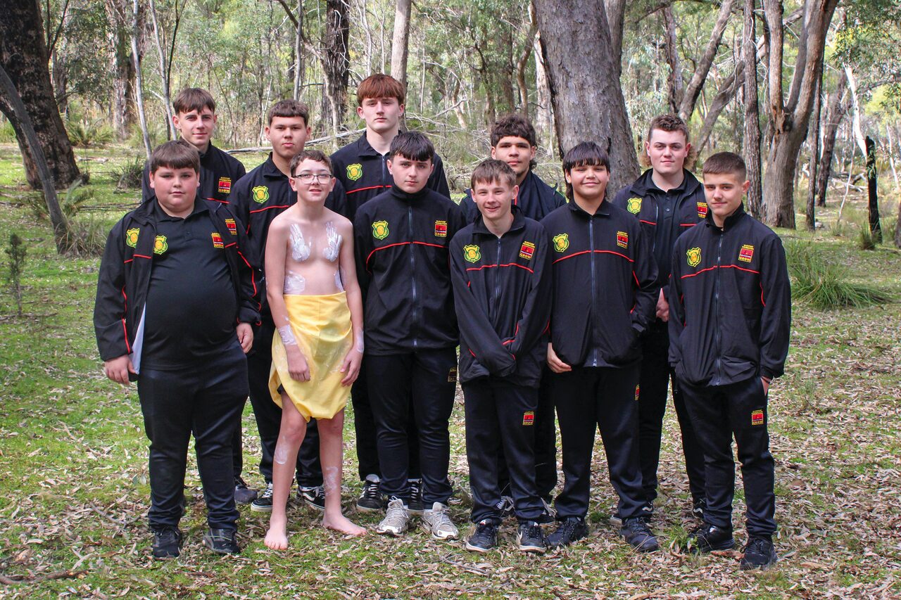 Gunnedah High's Clontarf Academy in cultural experience at the Pilliga ...