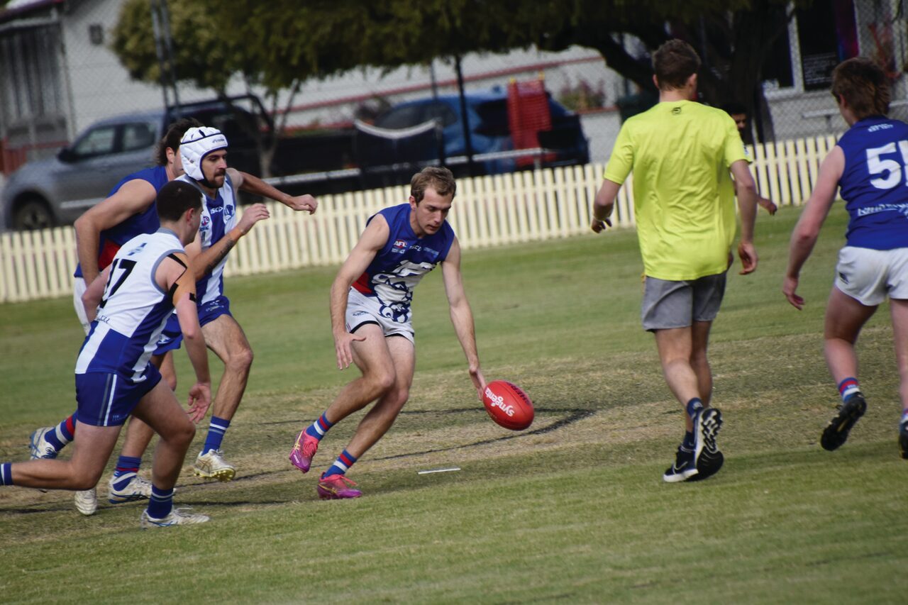 Coach looks for positives after Aussie Rules team finishes with wooden spoon - Gunnedah Times