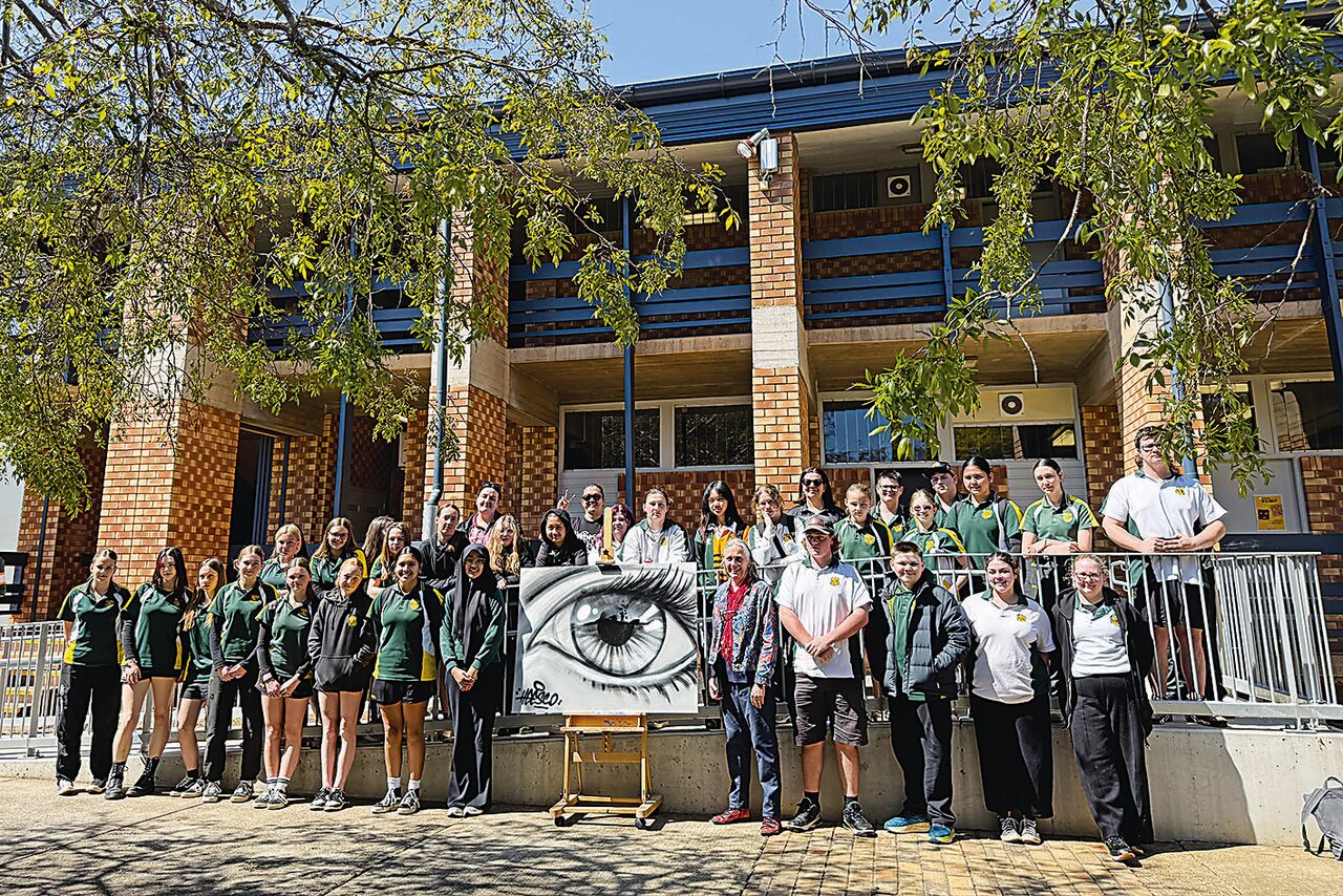 Mural artist Heesco at Gunnedah High School - Gunnedah Times