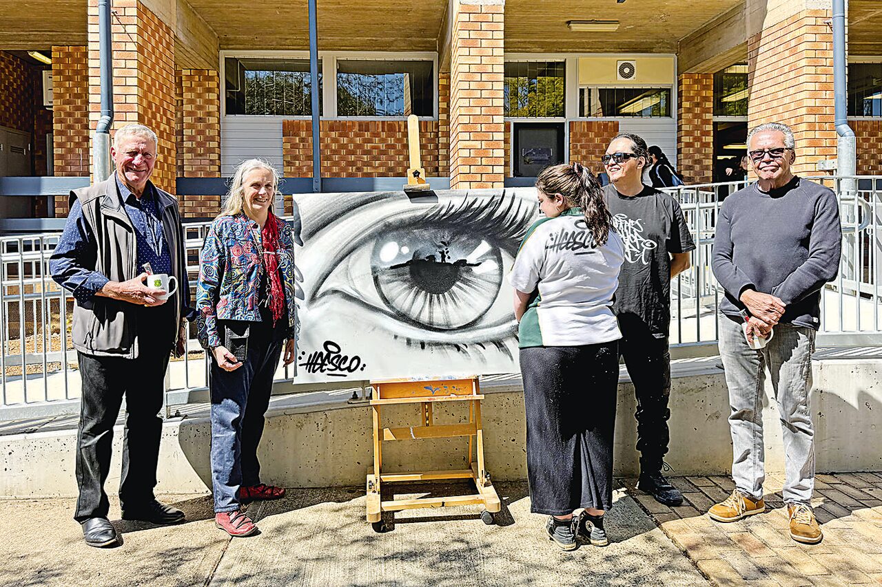 Mural artist Heesco at Gunnedah High School - Gunnedah Times