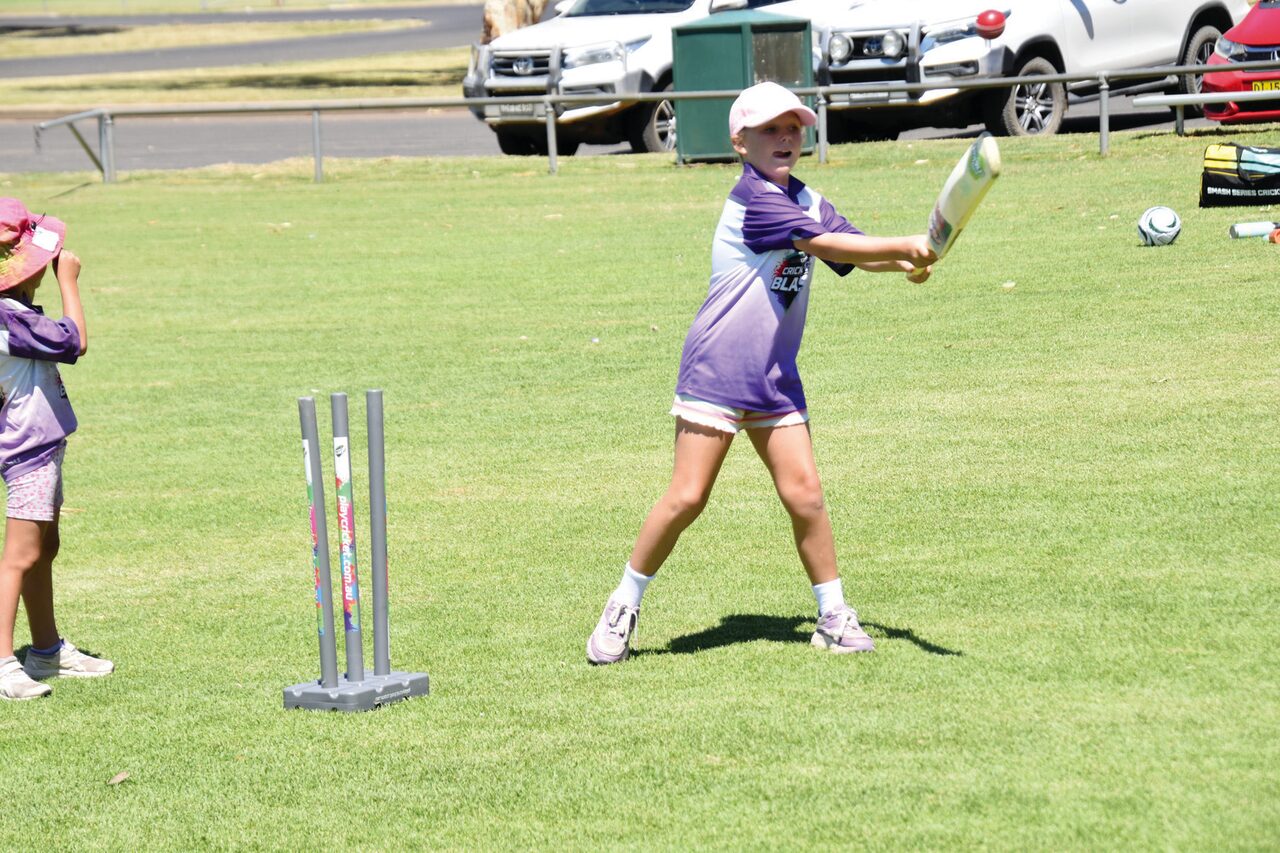 Fun and games as girls give cricket a go - Gunnedah Times
