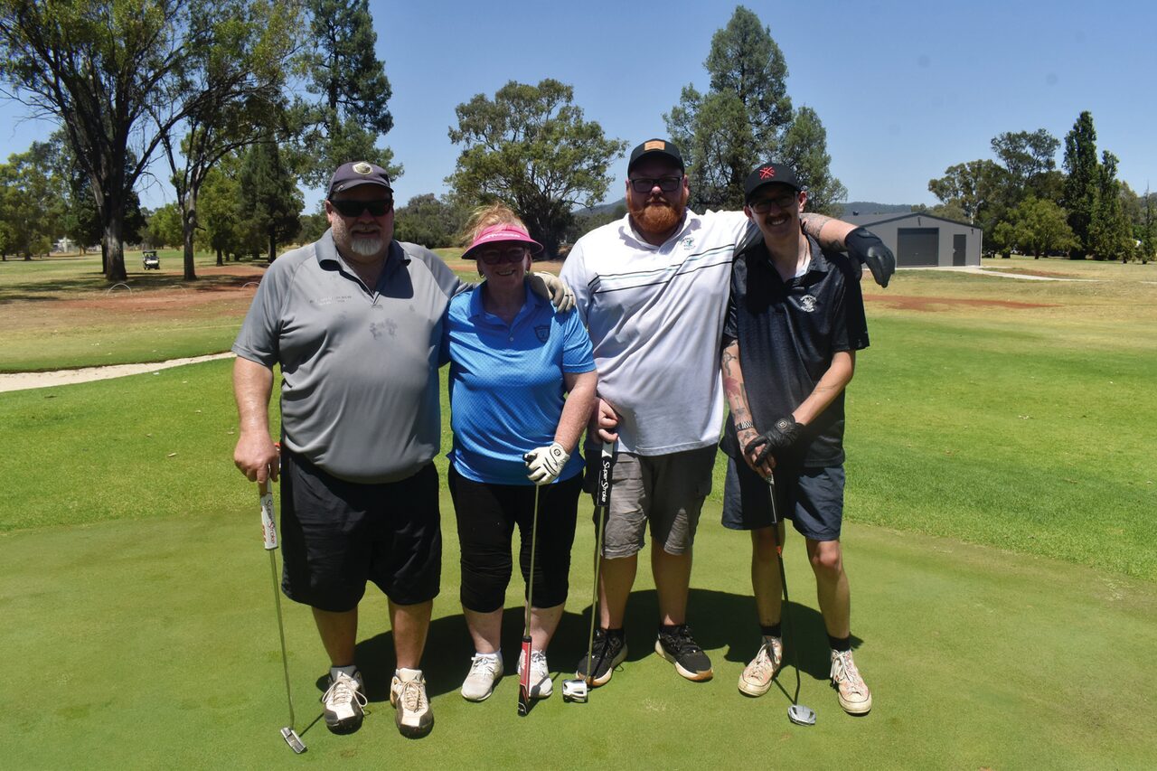Major golf win for father-and-son duo on Australia Day - Gunnedah Times